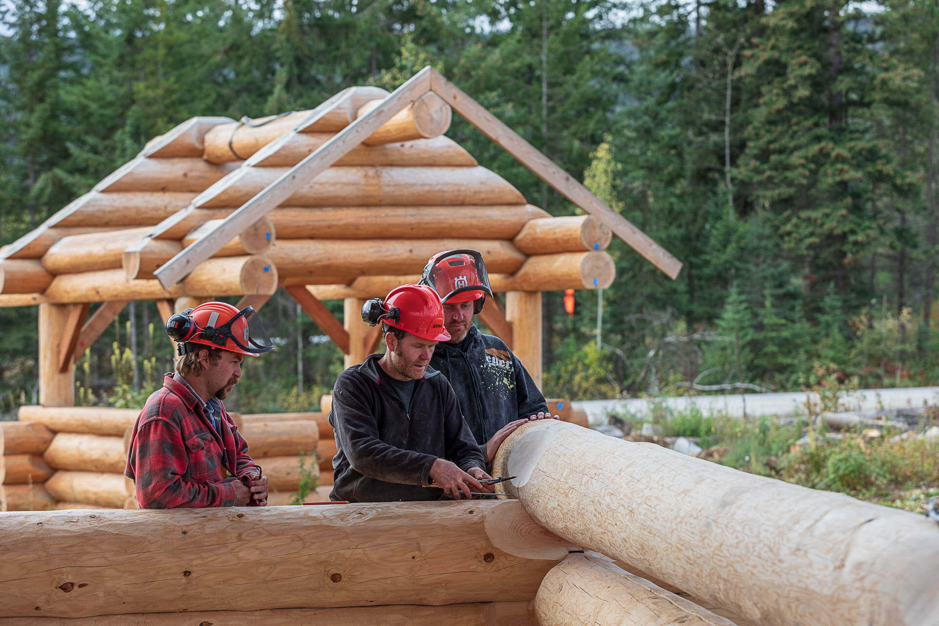 British Columbia School Of Log Building | Log Building Courses | Golden ...